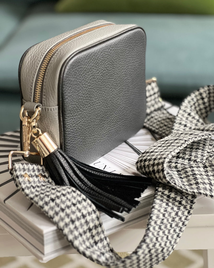 CLASSIC KIT BAG – Meg & Bee