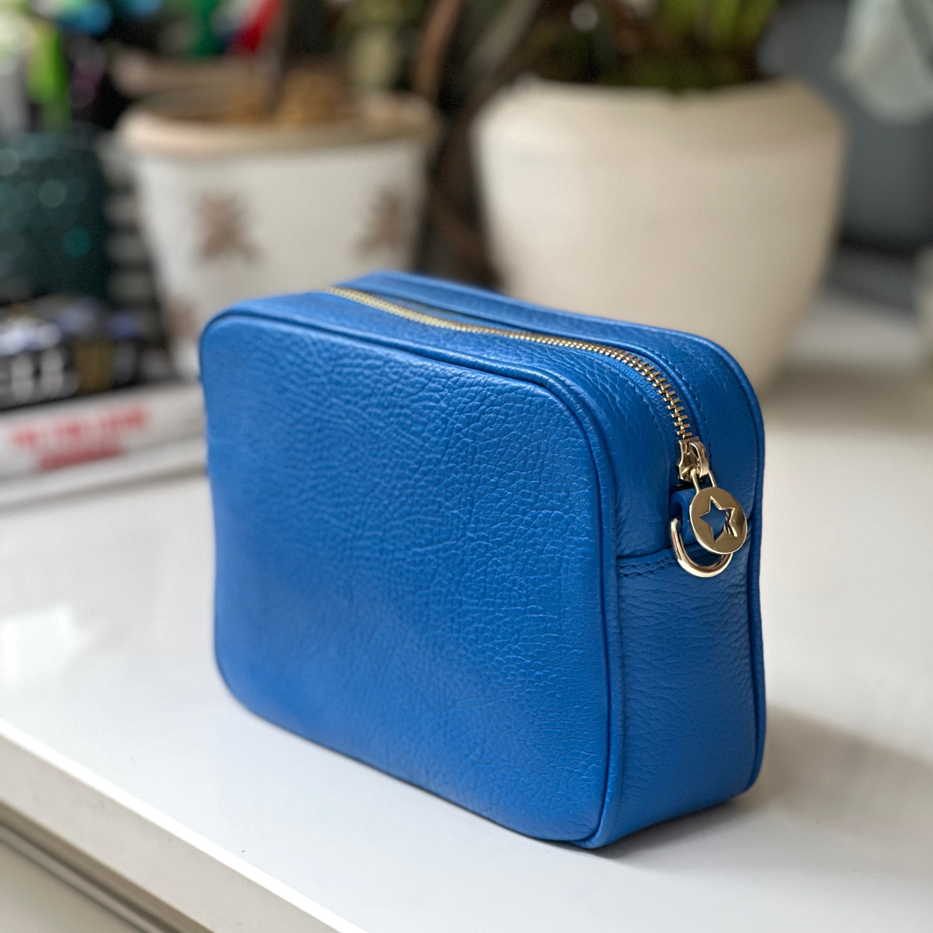 ELECTRIC BLUE CLASSIC BAG – Meg & Bee