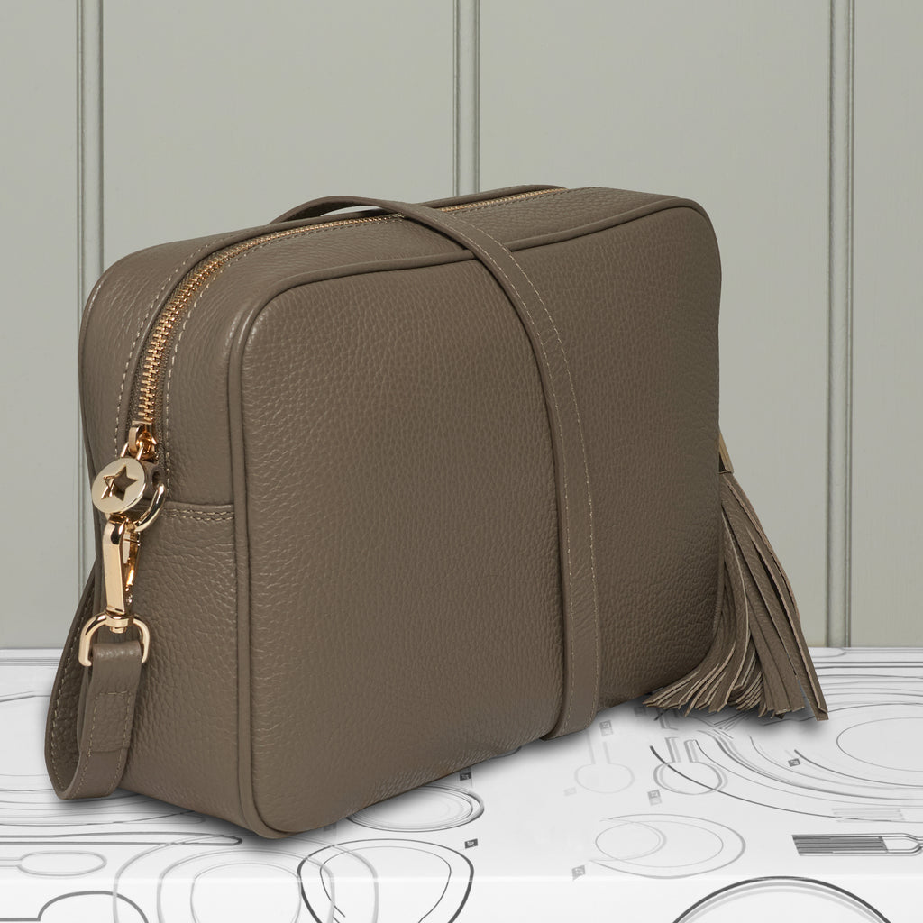 MAJOR KIT – Meg & Bee